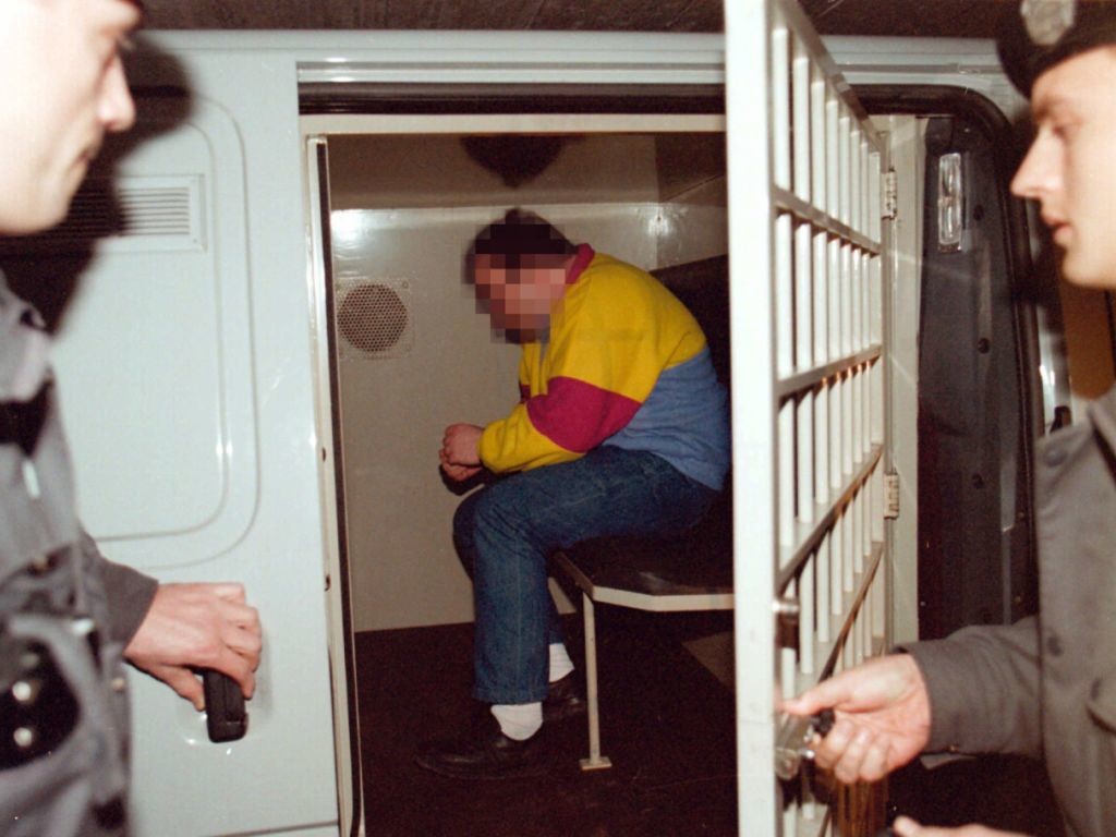 Erster Ausgang für «Uzi-Killer» nach über 20 Jahren Haft | TagesWoche